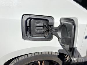 White BMW I3 2021 in Riga, with an engine capacity of 0.00 L and mileage of 60 thousand km for 15940 €, photo 13 on AUTOMOTO.COM.LV