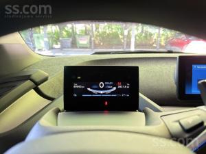 White BMW I3 2021 in Riga, with an engine capacity of 0.00 L and mileage of 60 thousand km for 15940 €, photo 14 on AUTOMOTO.COM.LV