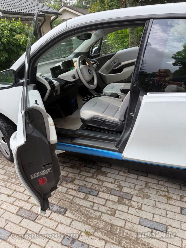 Balts BMW I3 2015 Tallina, ar dzinēja tilpumu 0.00 L un nobraukumu 109 tūkst. km par 10300 €, foto 2 vietnē AUTOMOTO.COM.LV