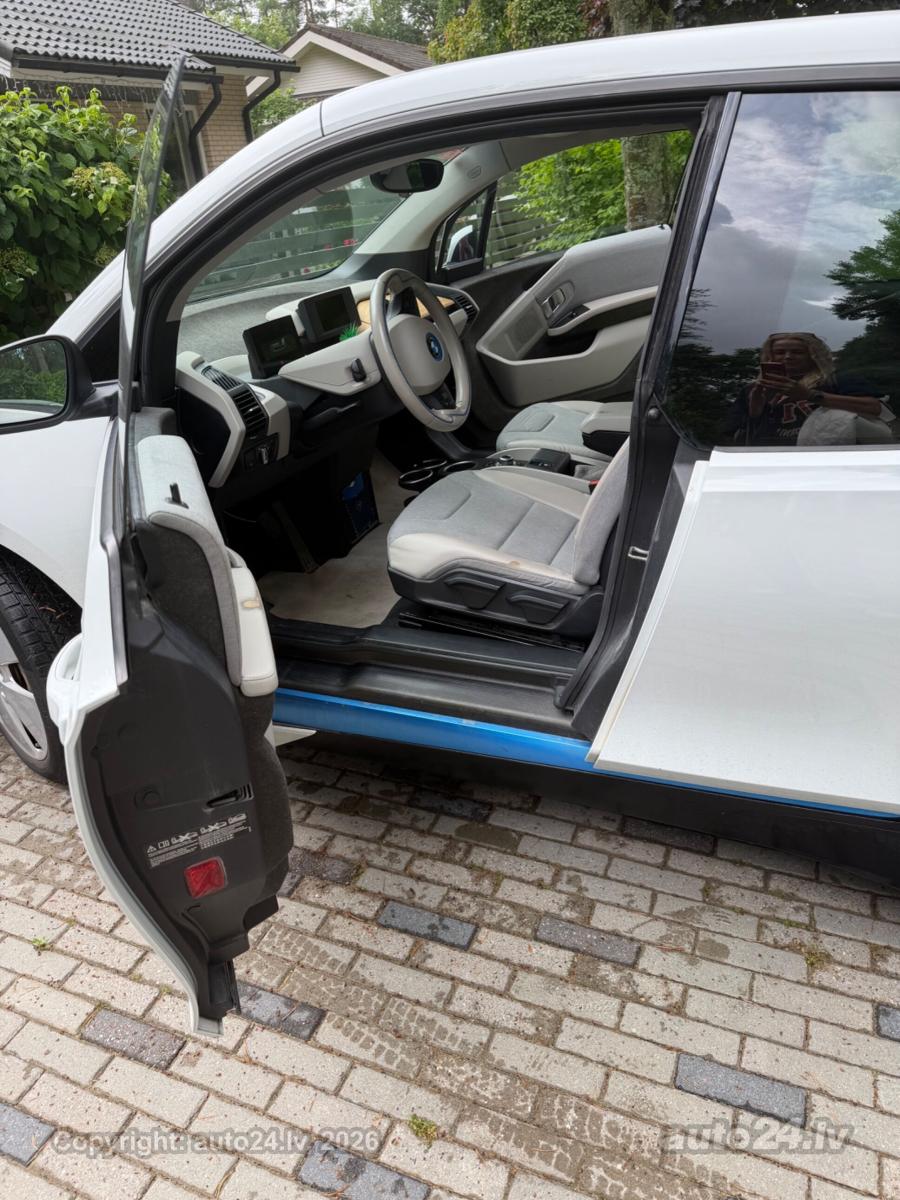 Balts BMW I3 2015 Tallina, ar dzinēja tilpumu 0.00 L un nobraukumu 109 tūkst. km par 10300 €, foto 3 vietnē AUTOMOTO.COM.LV