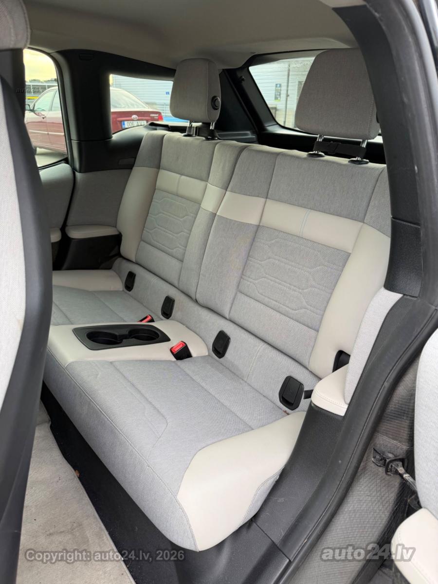 Balts BMW I3 2015 Tallina, ar dzinēja tilpumu 0.00 L un nobraukumu 109 tūkst. km par 10300 €, foto 8 vietnē AUTOMOTO.COM.LV