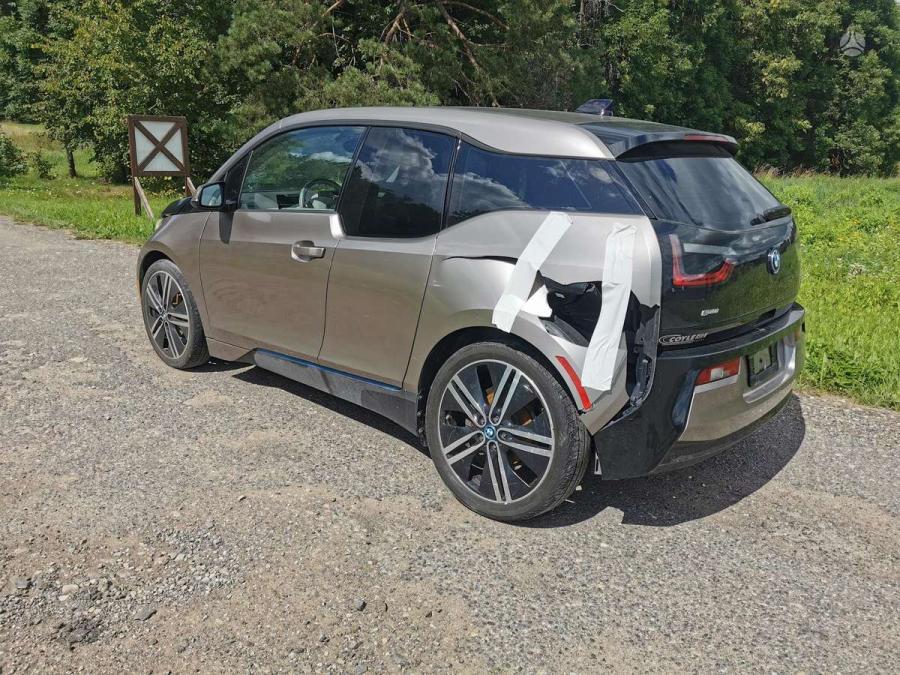 Dzeltens BMW I3 2014 Viļņa, ar dzinēja tilpumu 0.00 L un nobraukumu 91 tūkst. km par 5450 €, foto 6 vietnē AUTOMOTO.COM.LV