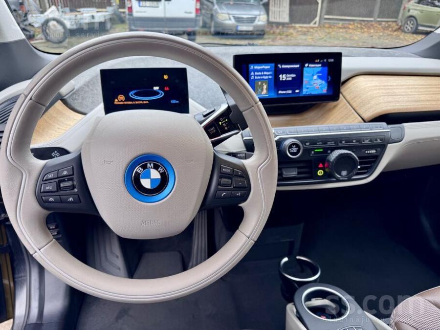Yellow BMW I3 2022 in Riga, with an engine capacity of 0.00 L and mileage of 80 thousand km for 19700 €, photo 8 on AUTOMOTO.COM.LV