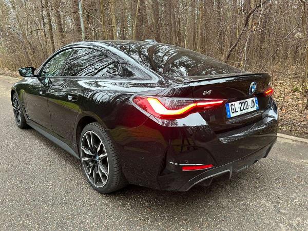 Black BMW i4 2022 in Vilnius, with an engine capacity of 0.00 L and mileage of 126 thousand km for 33500 €, photo 6 on AUTOMOTO.COM.LV