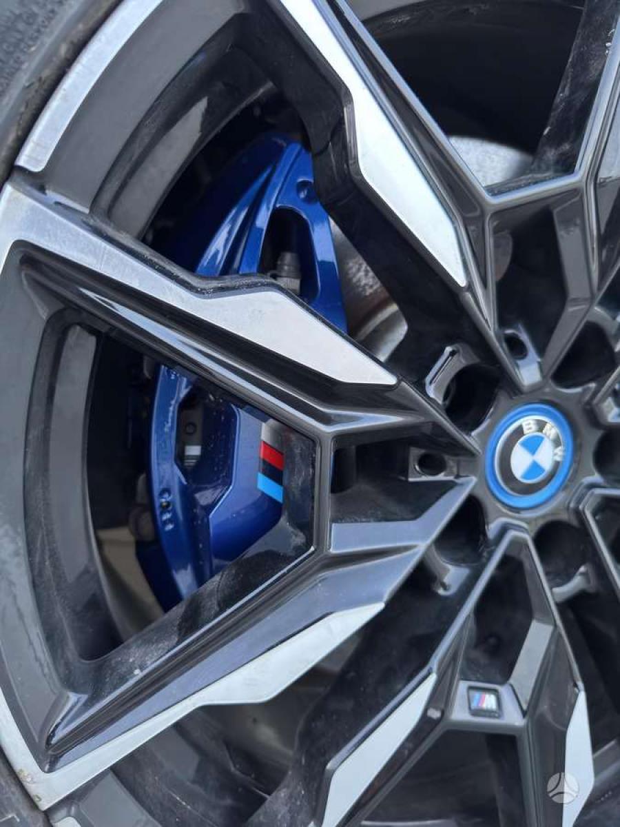 Melns BMW i4 2024 Viļņa, ar dzinēja tilpumu 0.00 L un nobraukumu 26 tūkst. km par 39500 €, foto 15 vietnē AUTOMOTO.COM.LV