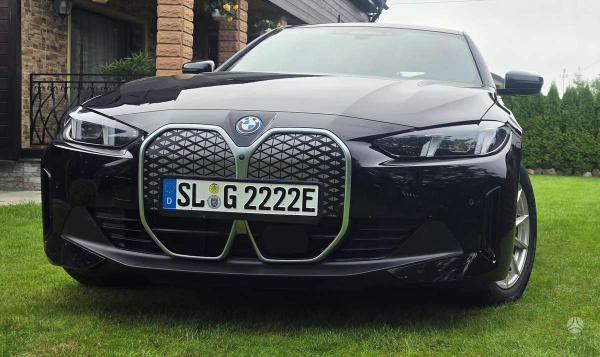 Melns BMW i4 2025 Viļņa, ar dzinēja tilpumu 0.00 L un nobraukumu 27 tūkst. km par 34900 €, foto 5 vietnē AUTOMOTO.COM.LV