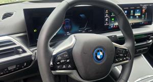 Black BMW i4 2025 in Vilnius, with an engine capacity of 0.00 L and mileage of 27 thousand km for 34900 €, photo 24 on AUTOMOTO.COM.LV