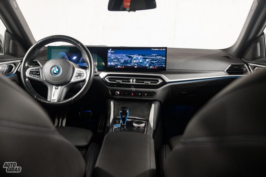 Black BMW i4 2022 in Vilnius, with an engine capacity of 0.00 L and mileage of 88 thousand km for 38491 €, photo 17 on AUTOMOTO.COM.LV