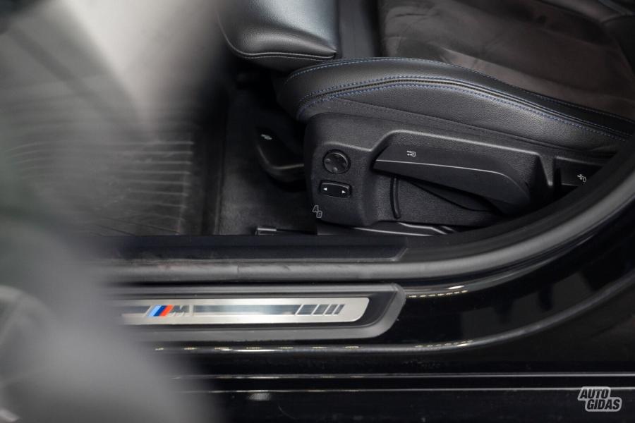 Black BMW i4 2022 in Vilnius, with an engine capacity of 0.00 L and mileage of 88 thousand km for 38491 €, photo 29 on AUTOMOTO.COM.LV