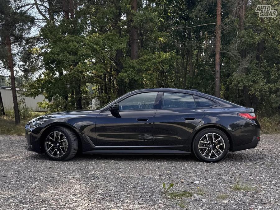 Melns BMW i4 2022 Jonava, ar dzinēja tilpumu 0.00 L un nobraukumu 239 tūkst. km par 28500 €, foto 4 vietnē AUTOMOTO.COM.LV