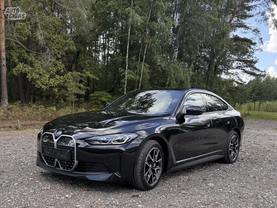 Melns BMW i4 2022 Jonava, ar dzinēja tilpumu 0.00 L un nobraukumu 239 tūkst. km par 28500 €, foto 12 vietnē AUTOMOTO.COM.LV
