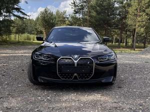 Black BMW i4 2022 in Jonava, with an engine capacity of 0.00 L and mileage of 239 thousand km for 28500 €, photo 4 on AUTOMOTO.COM.LV