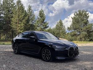 Black BMW i4 2022 in Jonava, with an engine capacity of 0.00 L and mileage of 239 thousand km for 28500 €, photo 16 on AUTOMOTO.COM.LV
