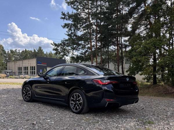 BMW i4 2022 Jonava vietnē Melns BMW i4 2022 Jonava, ar dzinēja tilpumu 0.00 L un nobraukumu 239 tūkst. km par 28500 €, foto 9 vietnē AUTOMOTO.COM.LV