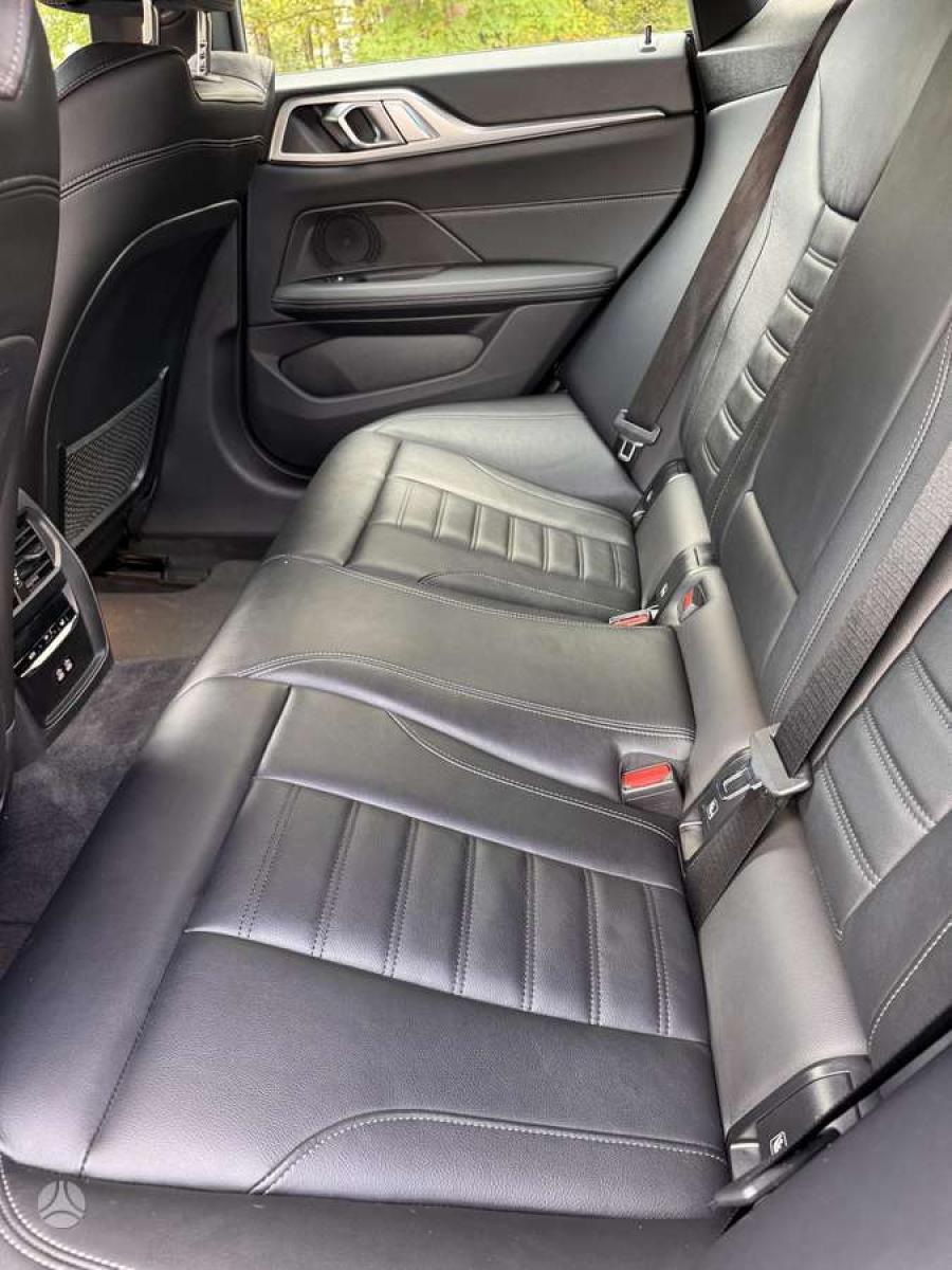 Black BMW i4 2022 in Jonava, with an engine capacity of 0.00 L and mileage of 239 thousand km for 28500 €, photo 40 on AUTOMOTO.COM.LV