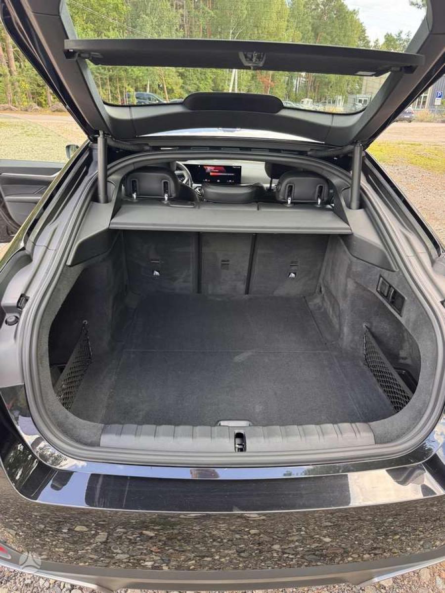 Black BMW i4 2022 in Jonava, with an engine capacity of 0.00 L and mileage of 239 thousand km for 28500 €, photo 47 on AUTOMOTO.COM.LV