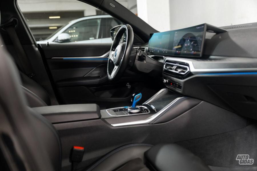 Black BMW i4 2022 in Vilnius, with an engine capacity of 0.00 L and mileage of 88 thousand km for 37542 €, photo 16 on AUTOMOTO.COM.LV