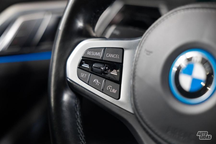 Black BMW i4 2022 in Vilnius, with an engine capacity of 0.00 L and mileage of 88 thousand km for 37542 €, photo 20 on AUTOMOTO.COM.LV