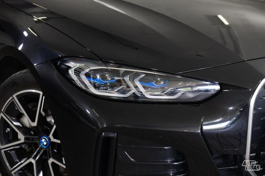 Melns BMW i4 2022 Viļņa, ar dzinēja tilpumu 0.00 L un nobraukumu 88 tūkst. km par 36455 €, foto 9 vietnē AUTOMOTO.COM.LV