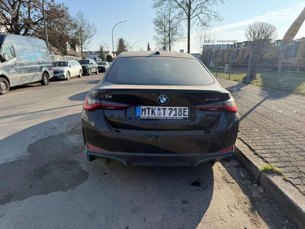 Melns BMW i4 2023 Panevēža, ar dzinēja tilpumu 0.00 L un nobraukumu 80 tūkst. km par 15590 €, foto 5 vietnē AUTOMOTO.COM.LV