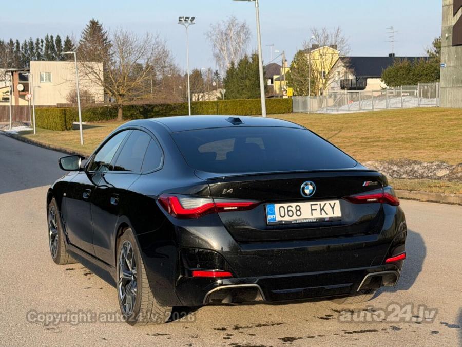 Melns BMW i4 2021 Tallina, ar dzinēja tilpumu 0.00 L un nobraukumu 64 tūkst. km par 43900 €, foto 5 vietnē AUTOMOTO.COM.LV
