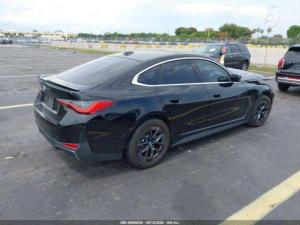 Black BMW i4 2023 in Klaipeda, with an engine capacity of 0.00 L and mileage of 31 thousand km for 9900 €, photo 5 on AUTOMOTO.COM.LV