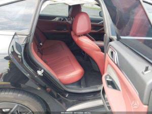 Black BMW i4 2023 in Klaipeda, with an engine capacity of 0.00 L and mileage of 31 thousand km for 9900 €, photo 9 on AUTOMOTO.COM.LV