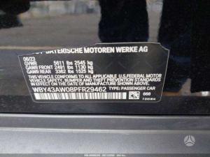 Black BMW i4 2023 in Klaipeda, with an engine capacity of 0.00 L and mileage of 31 thousand km for 9900 €, photo 10 on AUTOMOTO.COM.LV