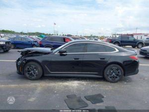 Black BMW i4 2023 in Klaipeda, with an engine capacity of 0.00 L and mileage of 31 thousand km for 9900 €, photo 15 on AUTOMOTO.COM.LV