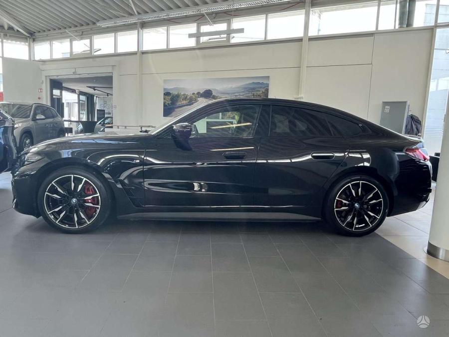 Melns BMW i4 2023 Viļņa, ar dzinēja tilpumu 0.00 L un nobraukumu 39 tūkst. km par 46500 €, foto 6 vietnē AUTOMOTO.COM.LV