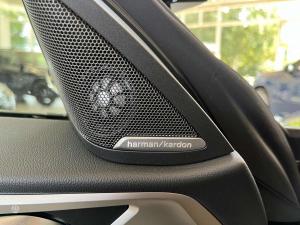 Melns BMW i4 2023 Viļņa, ar dzinēja tilpumu 0.00 L un nobraukumu 39 tūkst. km par 46500 €, foto 17 vietnē AUTOMOTO.COM.LV