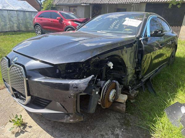 Black BMW i4 2025 in Siauliai, with an engine capacity of 0.00 L and mileage of 20 thousand km for 27500 €, photo 6 on AUTOMOTO.COM.LV