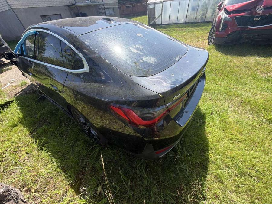 Black BMW i4 2025 in Siauliai, with an engine capacity of 0.00 L and mileage of 20 thousand km for 27500 €, photo 8 on AUTOMOTO.COM.LV