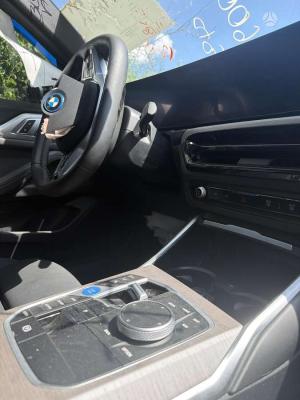 Black BMW i4 2025 in Siauliai, with an engine capacity of 0.00 L and mileage of 20 thousand km for 27500 €, photo 12 on AUTOMOTO.COM.LV