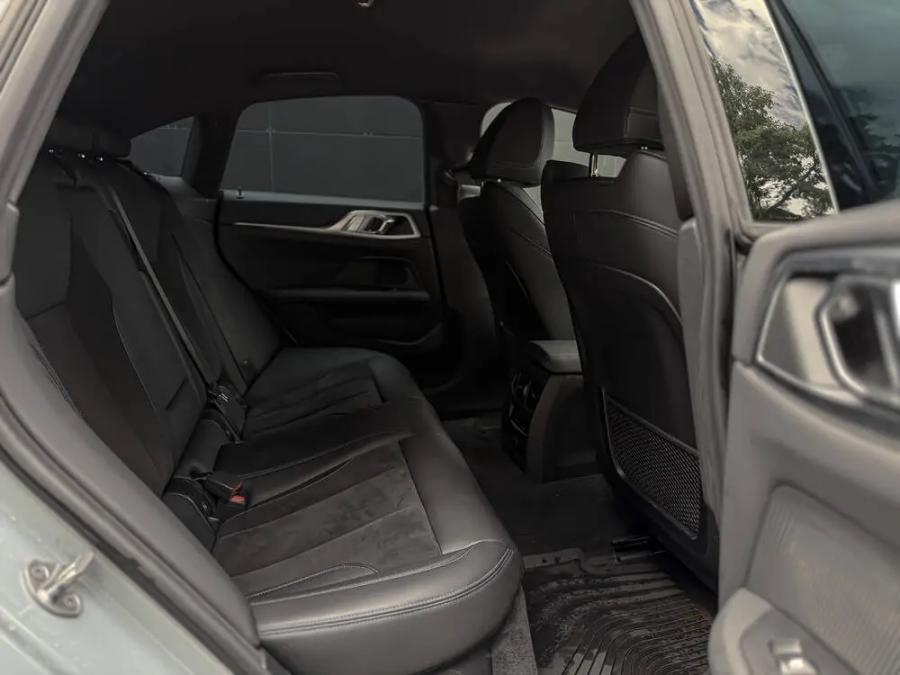 Zils BMW i4 2022 Jelgava, ar dzinēja tilpumu 0.00 L un nobraukumu 137 tūkst. km par 37500 €, foto 14 vietnē AUTOMOTO.COM.LV