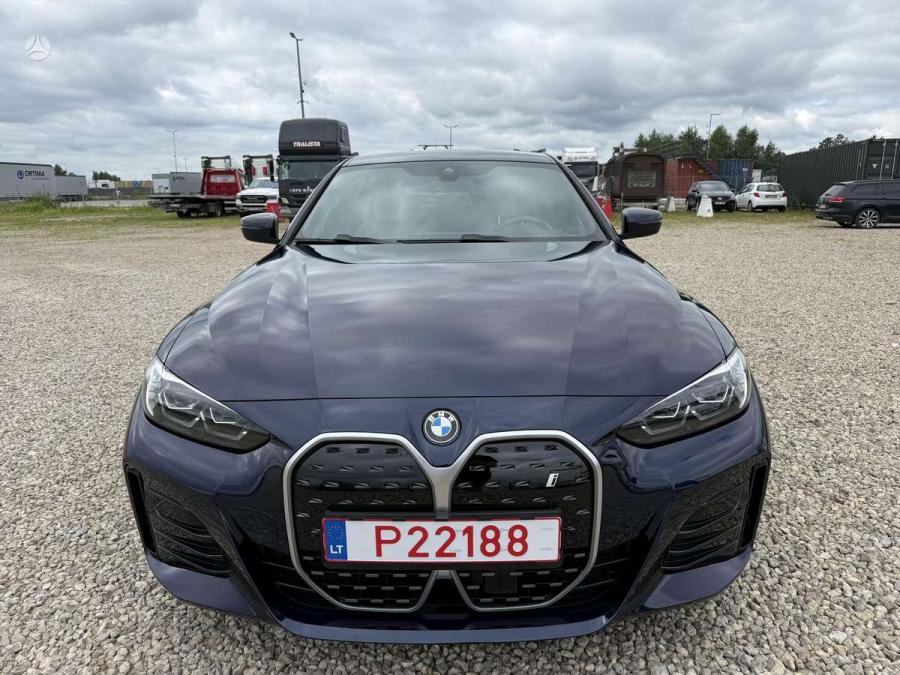 Zils BMW i4 2023 Viļņa, ar dzinēja tilpumu 0.00 L un nobraukumu 59 tūkst. km par 35800 €, foto 4 vietnē AUTOMOTO.COM.LV