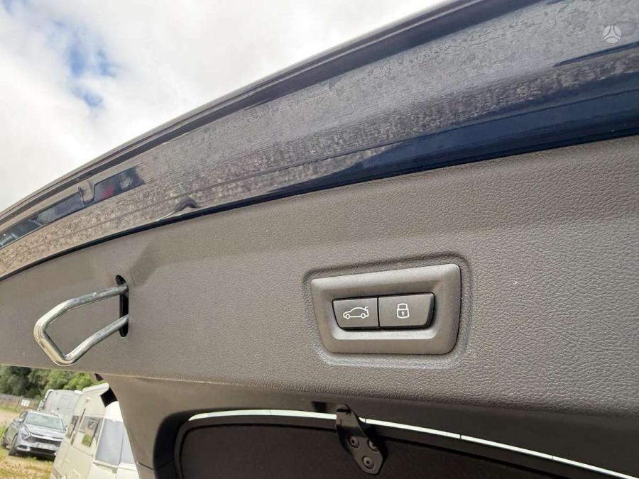 Zils BMW i4 2023 Viļņa, ar dzinēja tilpumu 0.00 L un nobraukumu 59 tūkst. km par 35800 €, foto 37 vietnē AUTOMOTO.COM.LV