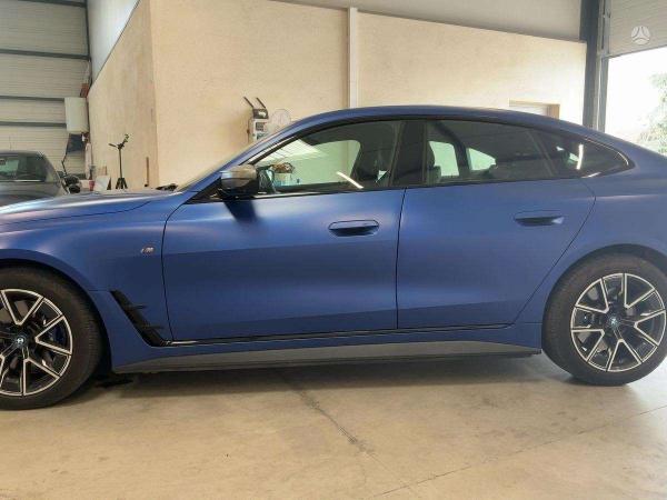 Blue BMW i4 2022 in Vilnius, with an engine capacity of 0.00 L and mileage of 55 thousand km for 44390 €, photo 5 on AUTOMOTO.COM.LV