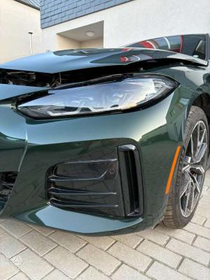Green BMW i4 2023 in Siauliai, with an engine capacity of 0.00 L and mileage of 19 thousand km for 24999 €, photo 4 on AUTOMOTO.COM.LV
