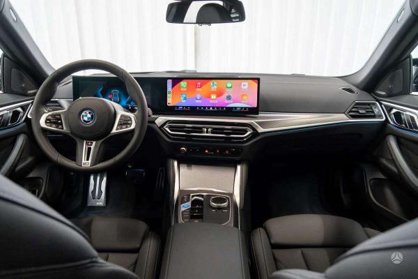Zaļš BMW i4 2023 Tukums, ar dzinēja tilpumu 0.00 L un nobraukumu 70 tūkst. km par 49777 €, foto 3 vietnē AUTOMOTO.COM.LV