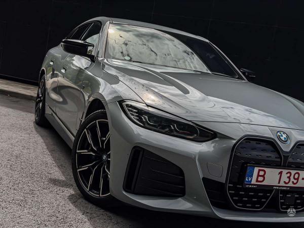 Pelēks BMW i4 2022 Šauļi, ar dzinēja tilpumu 0.00 L un nobraukumu 125 tūkst. km par 37500 €, foto 6 vietnē AUTOMOTO.COM.LV