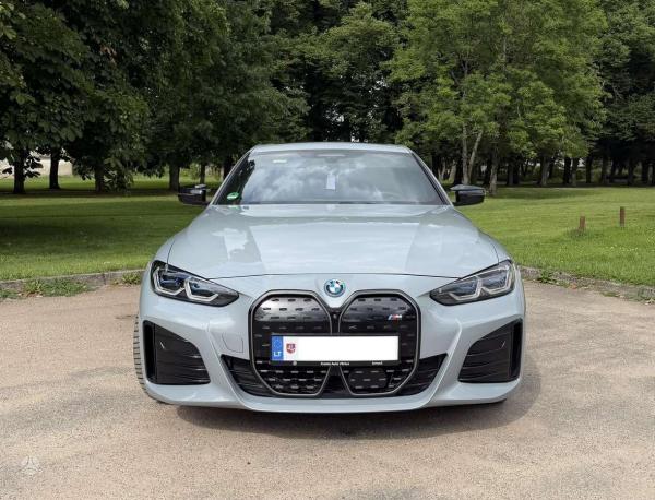 Pelēks BMW i4 2022 Viļņa, ar dzinēja tilpumu 0.00 L un nobraukumu 127 tūkst. km par 37000 €, foto 3 vietnē AUTOMOTO.COM.LV