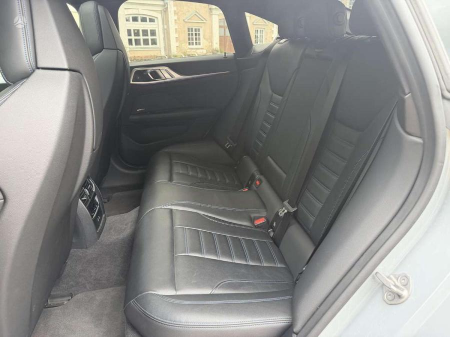Pelēks BMW i4 2022 Viļņa, ar dzinēja tilpumu 0.00 L un nobraukumu 127 tūkst. km par 37000 €, foto 16 vietnē AUTOMOTO.COM.LV