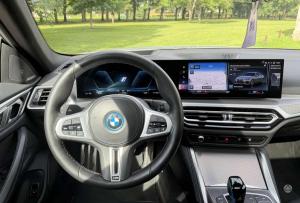 Pelēks BMW i4 2022 Viļņa, ar dzinēja tilpumu 0.00 L un nobraukumu 127 tūkst. km par 37000 €, foto 19 vietnē AUTOMOTO.COM.LV
