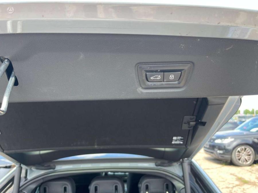 Grey BMW i4 2023 in Panevezys, with an engine capacity of 0.00 L and mileage of 57 thousand km for 18800 €, photo 14 on AUTOMOTO.COM.LV