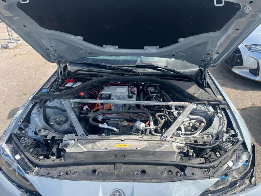 Grey BMW i4 2023 in Panevezys, with an engine capacity of 0.00 L and mileage of 57 thousand km for 18800 €, photo 24 on AUTOMOTO.COM.LV