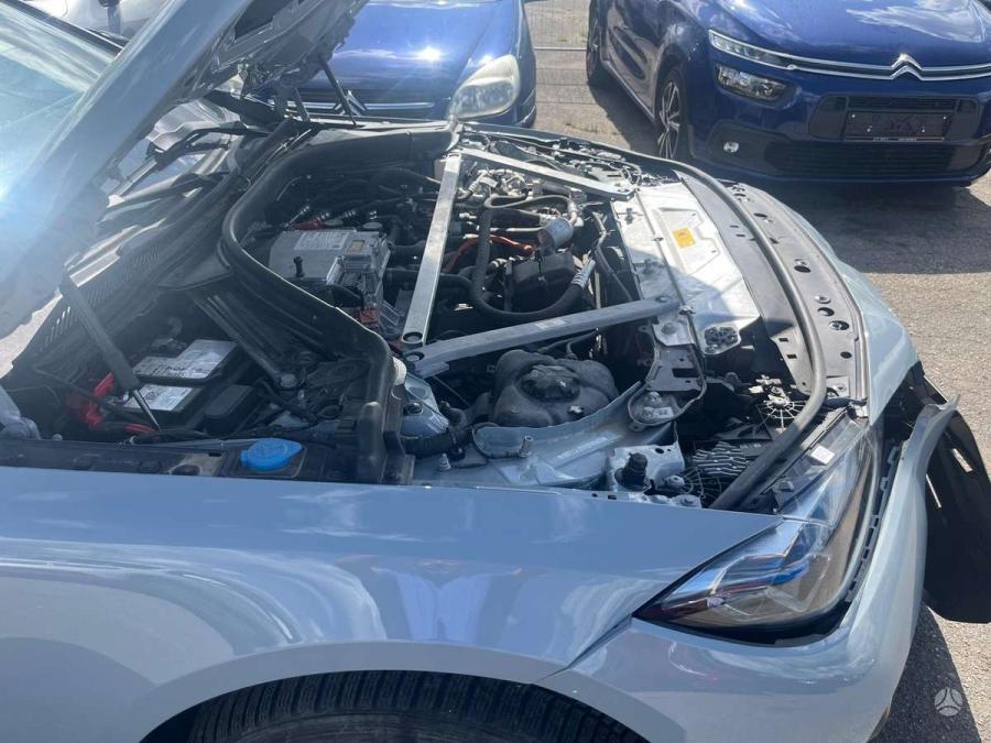 Grey BMW i4 2023 in Panevezys, with an engine capacity of 0.00 L and mileage of 57 thousand km for 18800 €, photo 27 on AUTOMOTO.COM.LV