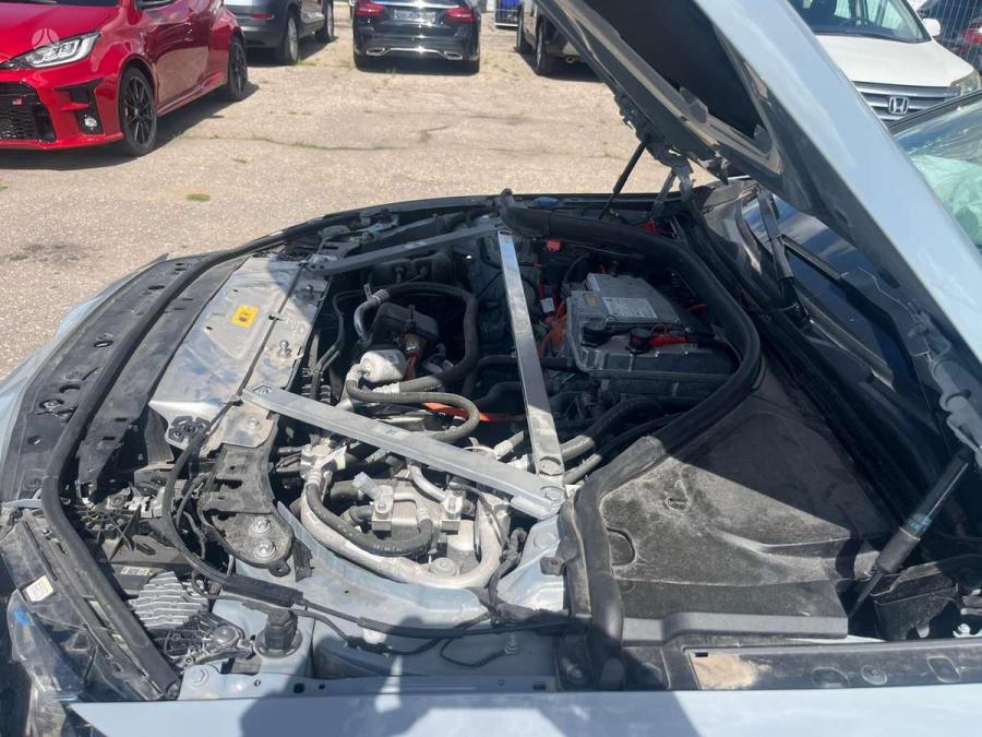 Grey BMW i4 2023 in Panevezys, with an engine capacity of 0.00 L and mileage of 57 thousand km for 18800 €, photo 28 on AUTOMOTO.COM.LV