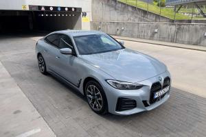 Pelēks BMW i4 2023 Viļņa, ar dzinēja tilpumu 0.00 L un nobraukumu 34 tūkst. km par 34600 €, foto 4 vietnē AUTOMOTO.COM.LV