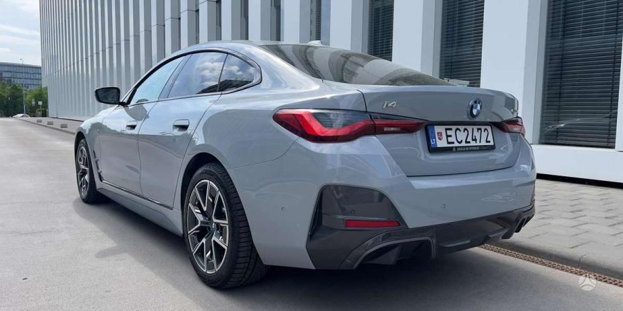 Pelēks BMW i4 2023 Viļņa, ar dzinēja tilpumu 0.00 L un nobraukumu 34 tūkst. km par 34600 €, foto 6 vietnē AUTOMOTO.COM.LV